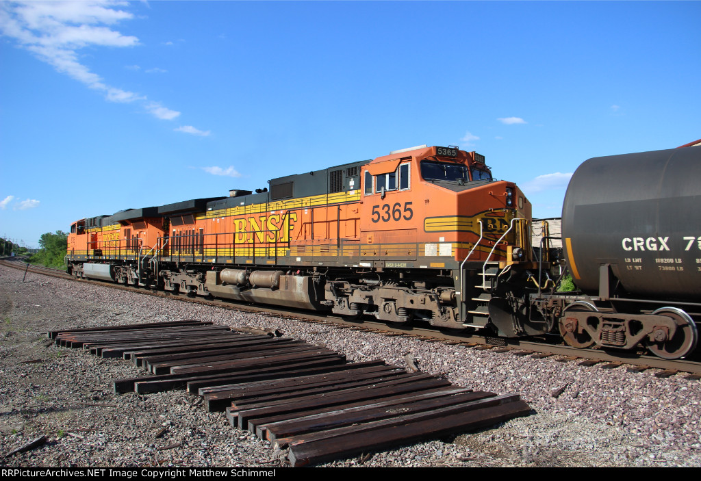 BNSF 5365